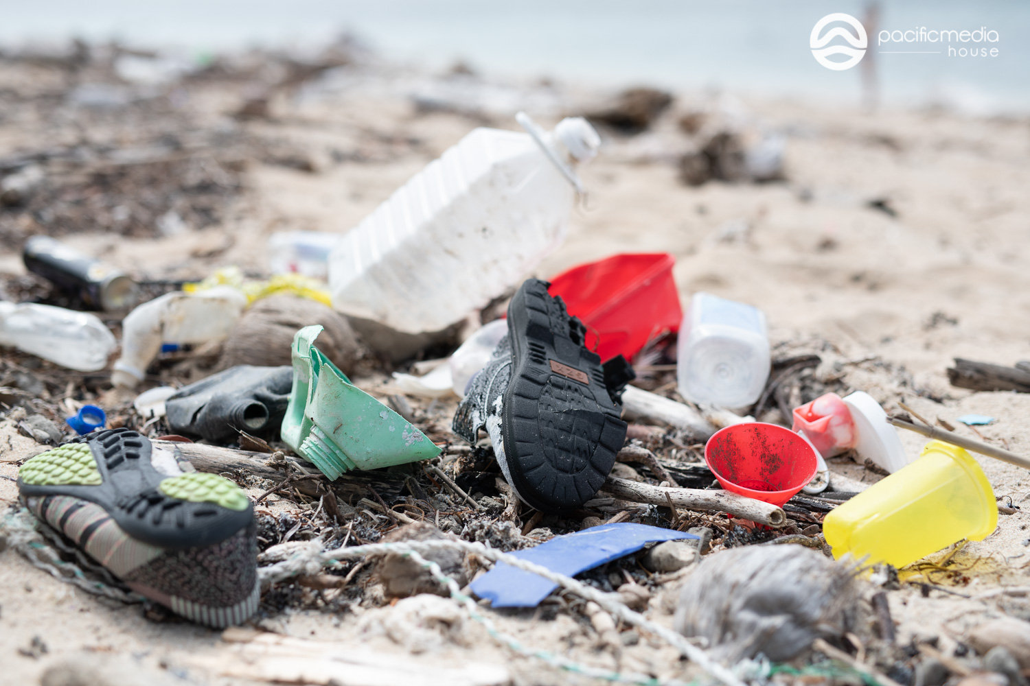 Plastic Pollution in the Pacific // New Short Film - Livingdreams ...