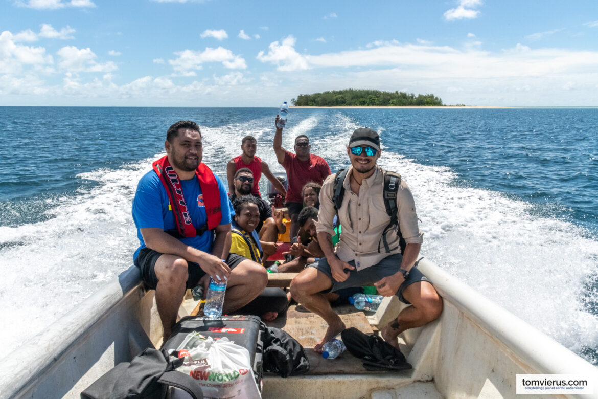 WWF Turtle Monitoring on Kavewa Island in Fiji - Livingdreams.tv